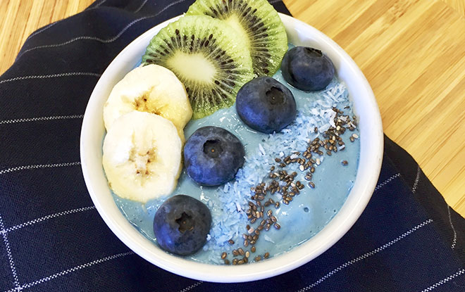 Blue Majik smoothie bowl by bio&bio | bio&bio